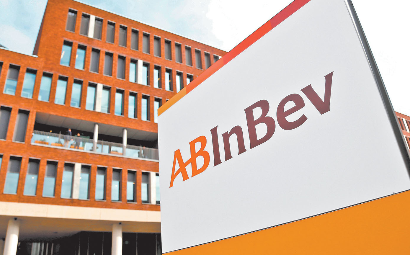 AB InBev reduce previsión de crecimiento tras menor consumo de cerveza ...
