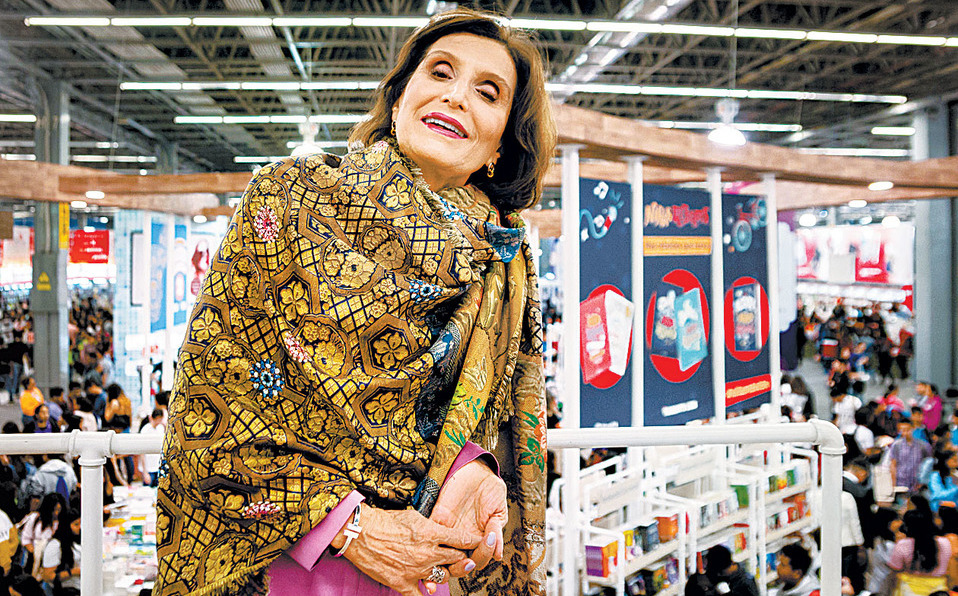 Cada vez me cuesta más trabajo escribir novelas: Ángeles Mastretta ...