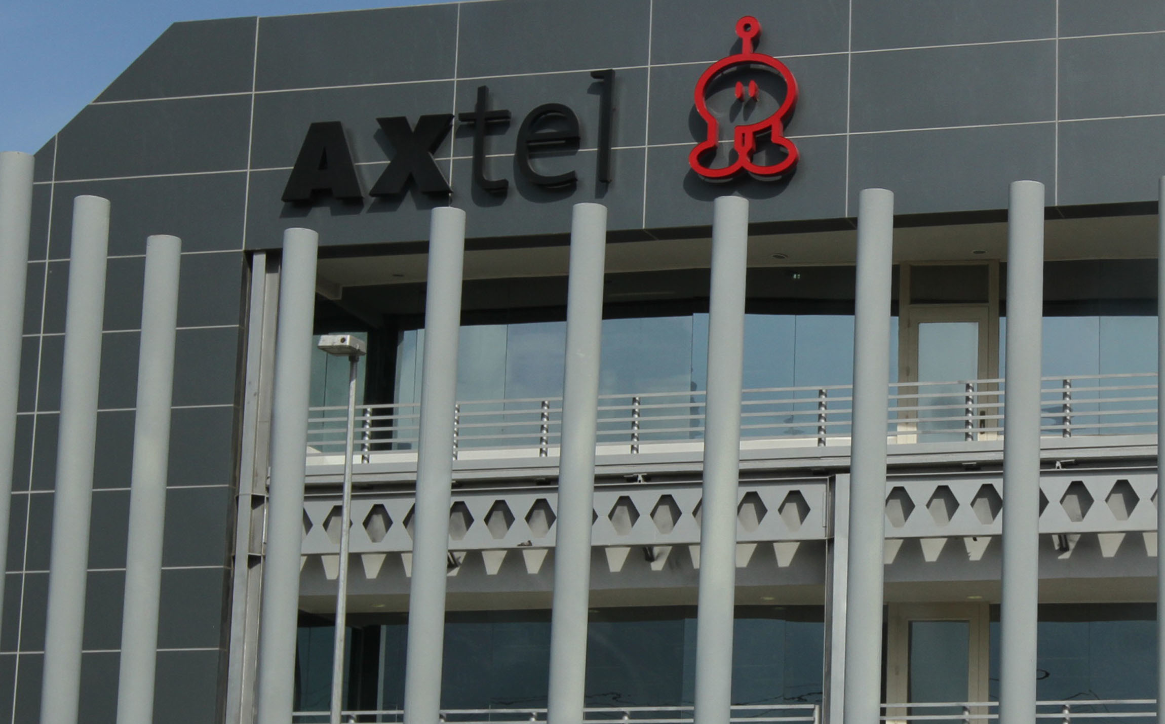 Axtel cierra venta de tres centros de datos a Equinix- Grupo Milenio
