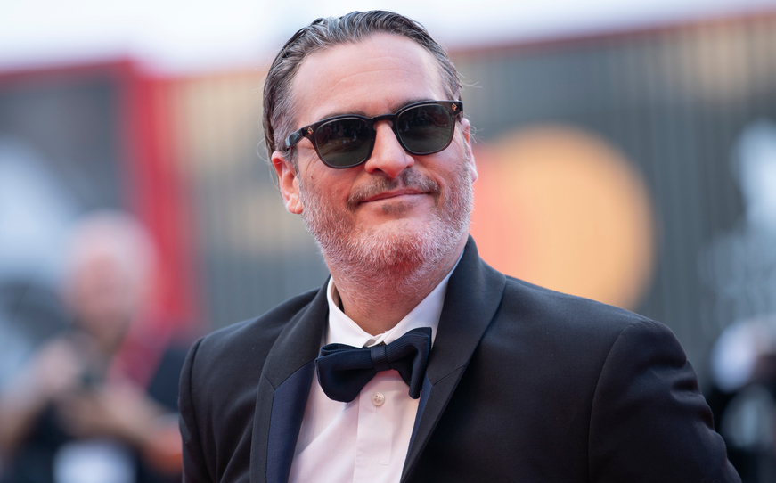 Joaquin Phoenix es reconocido por su labor en pro de animales por PETA ...