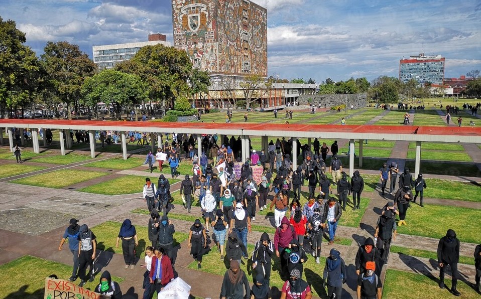 Estudiantes de la UNAM marchan hacia Rectoría- Grupo Milenio