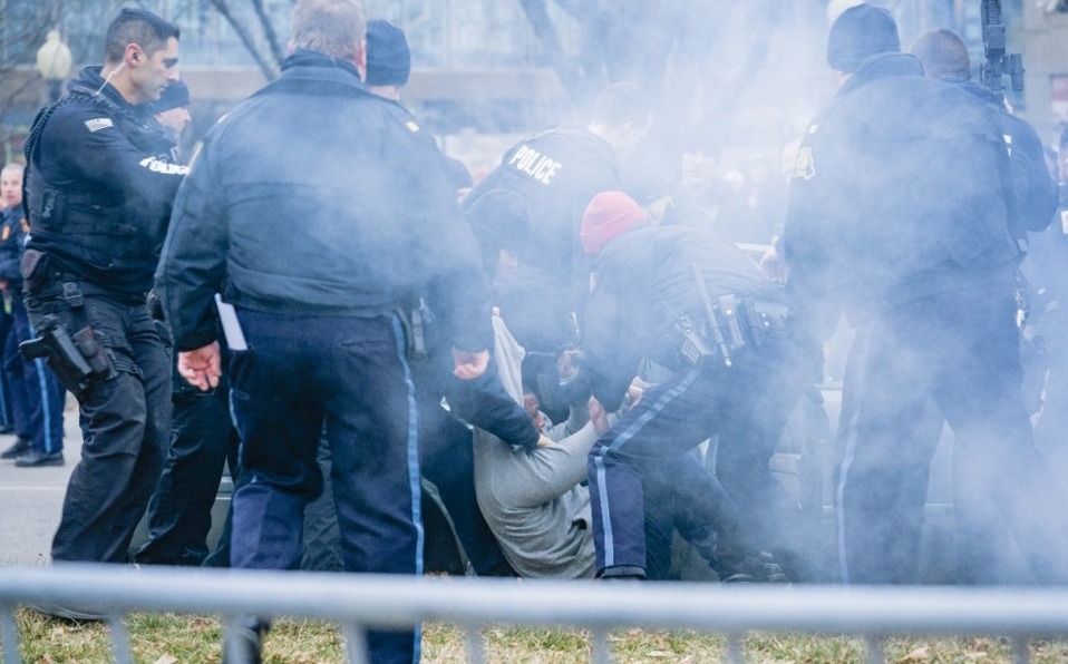 Persecución policiaca en desfile de los Chiefs tras ganar Super Bowl ...