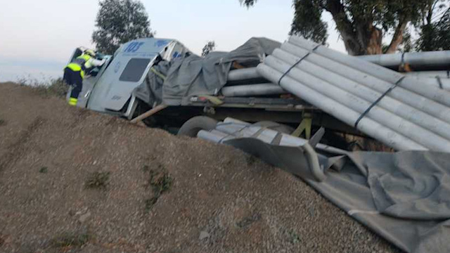 Tráiler Se Queda Sin Frenos Y Vuelca En La México Puebla Grupo Milenio