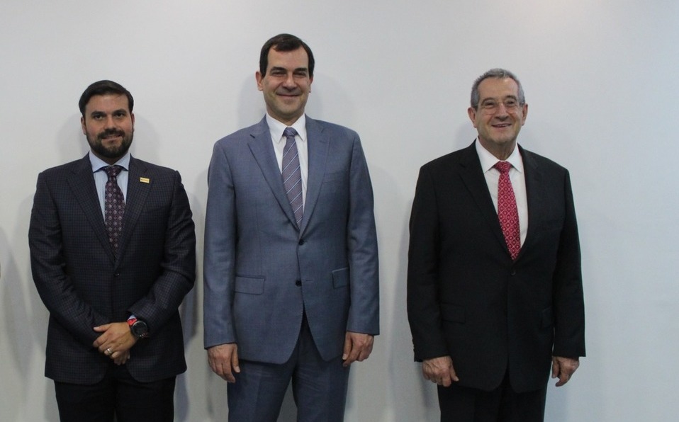 David Novoa nuevo presidente de Apimex- Grupo Milenio