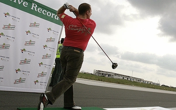 El tiro de golf más largo del mundo lo logró un aficionado- Grupo Milenio