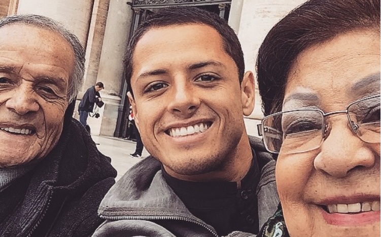 Chicharito Hernández habla tras la muerte de su abuelo Tomás Balcazar ...