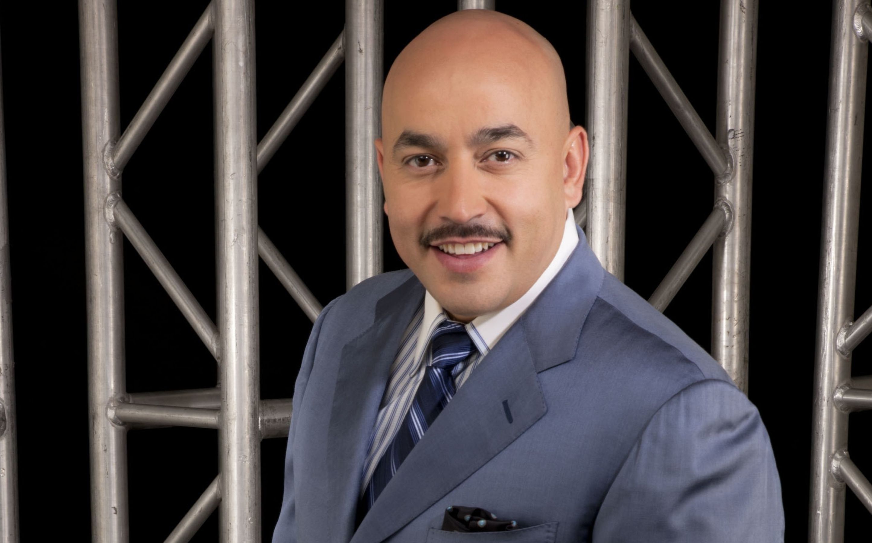 Lupillo Rivera denuncia censura de YouTube con corrido Cortina de Humo ...