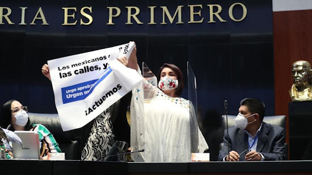 Senadora del PAN toma tribuna en arranque de periodo extraordinario ...