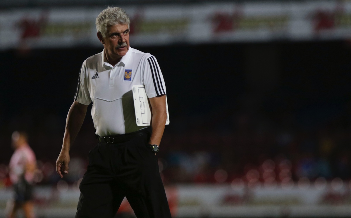 Ricardo Ferretti cumple 500 partidos con los Tigres- Grupo Milenio