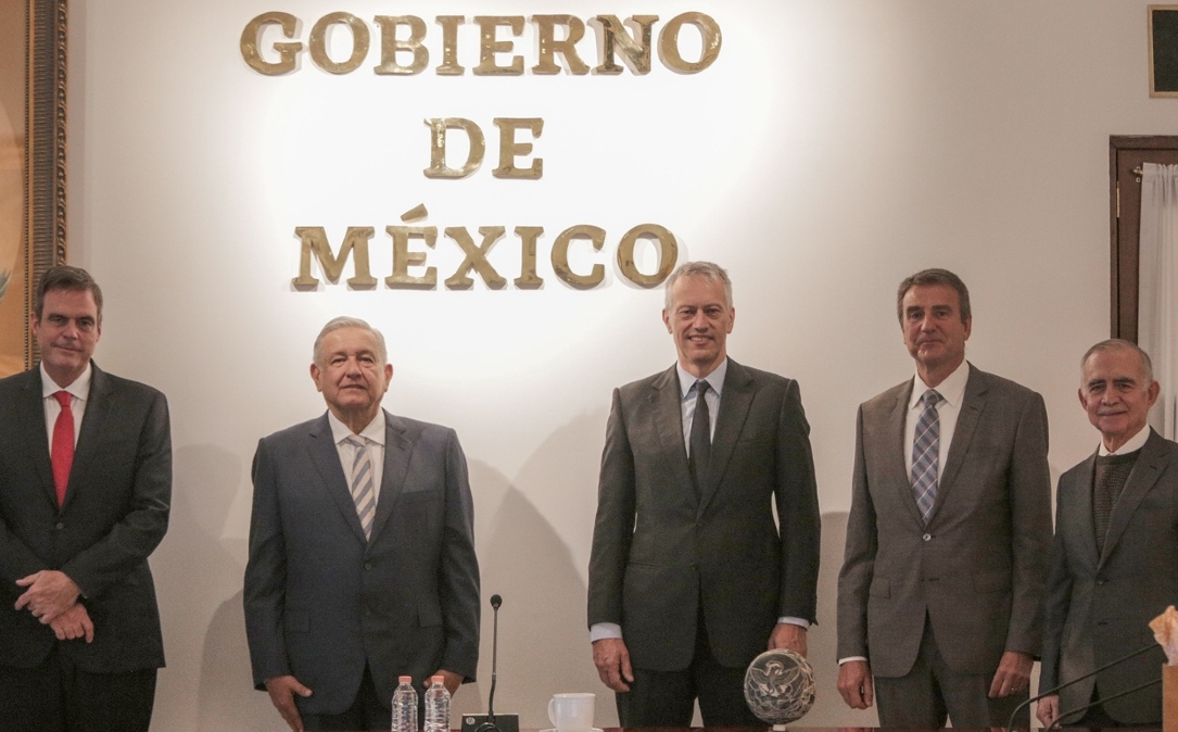AMLO se reúne con CEO de Coca-Cola, James Quincey- Grupo Milenio