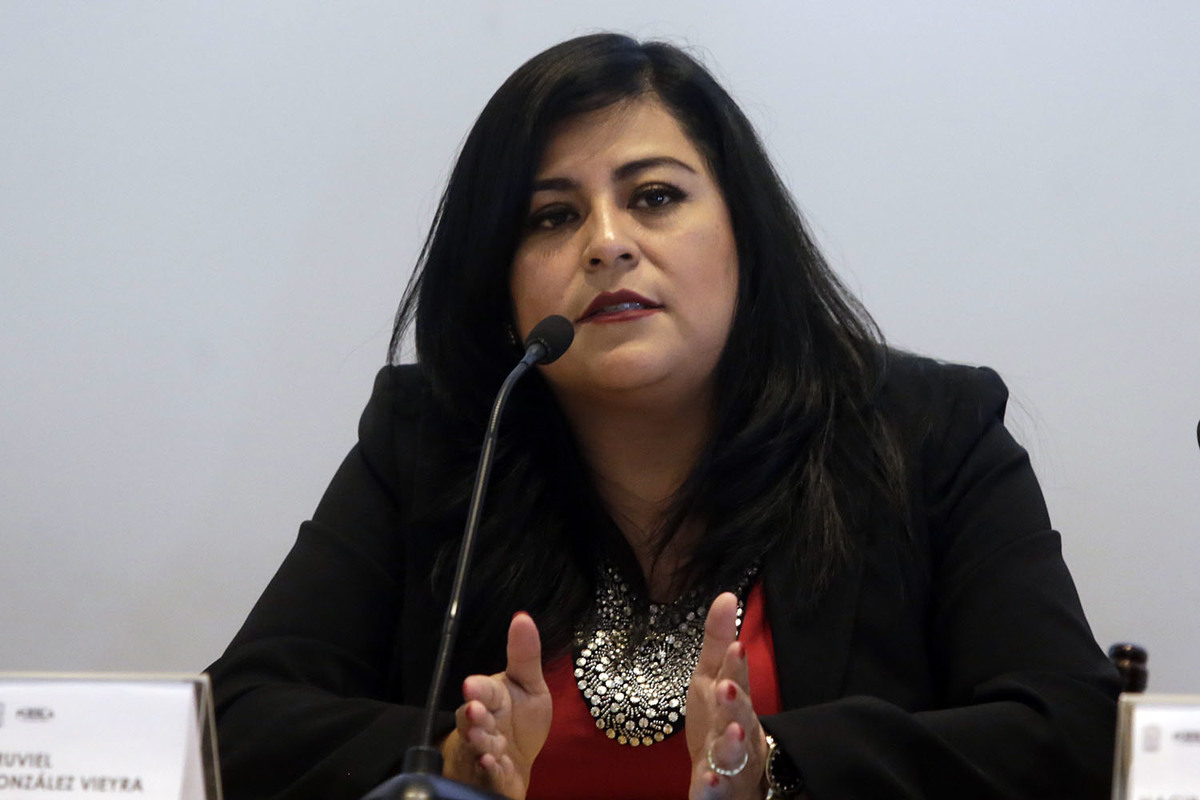 Congreso de Puebla formaliza salida de Cristina Tello y Emilio Maurer ...