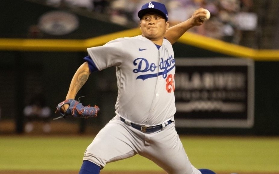 Víctor González: Vivir con el luto para lanzar con los Dodgers- Grupo ...