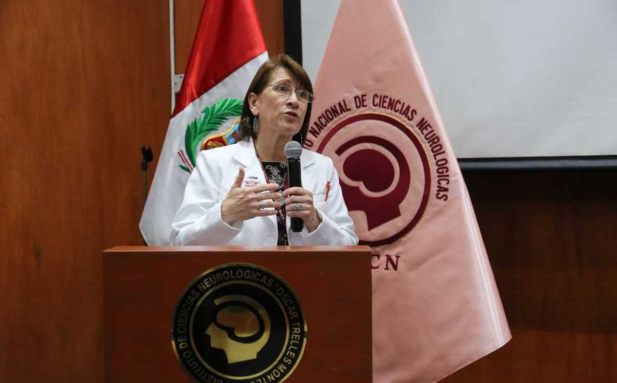 Perú retira agradecimiento a ministra de Salud vacunada contra covid ...