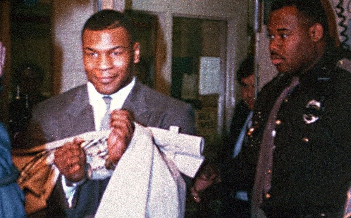 ¿Mike Tyson embarazó a una policía mientras estuvo en prisión?- Grupo ...