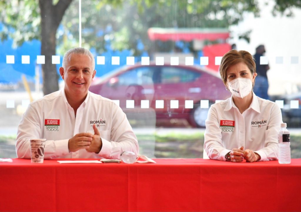 Román Cepeda participa en foro ciudadano; acuerdan trabajar de la mano ...