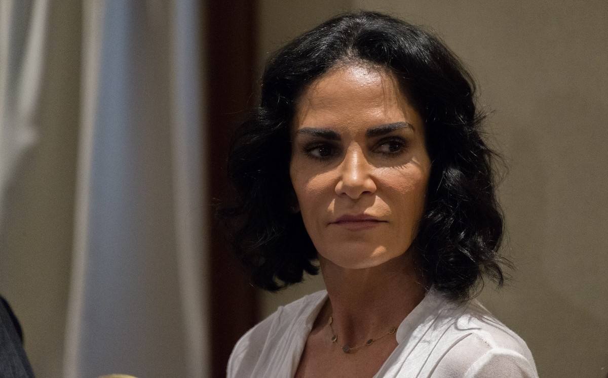 Lydia Cacho. Dan 5 años de prisión a policía por tortura a periodista ...