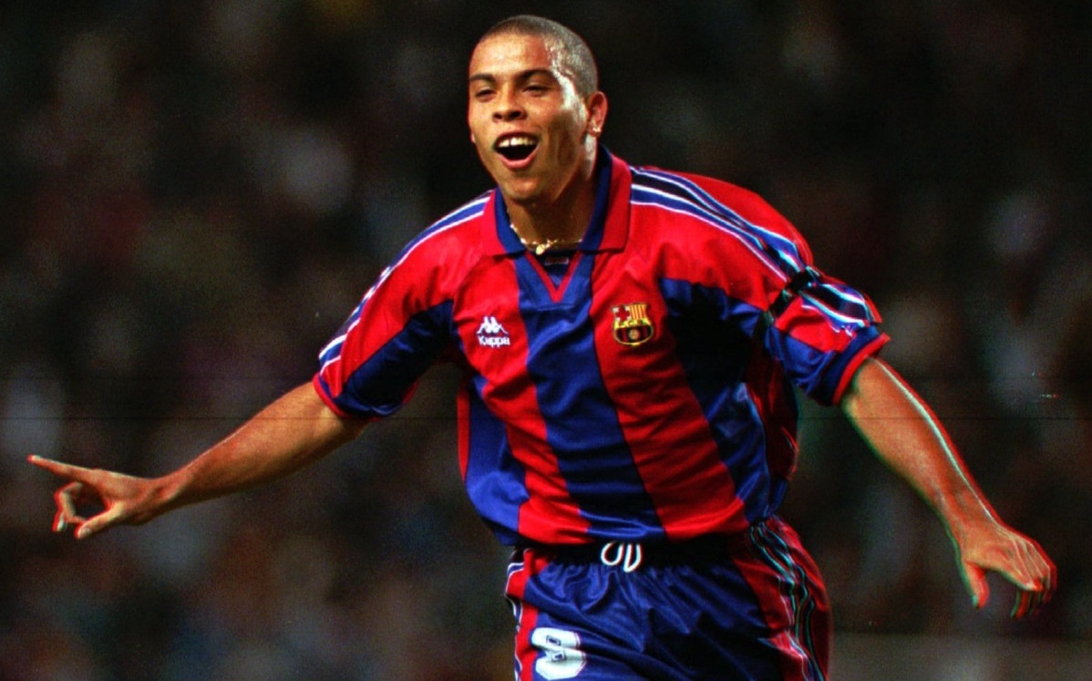 Ronaldo Nazario. Se cumplen 25 años de su fichaje con el Barcelona ...