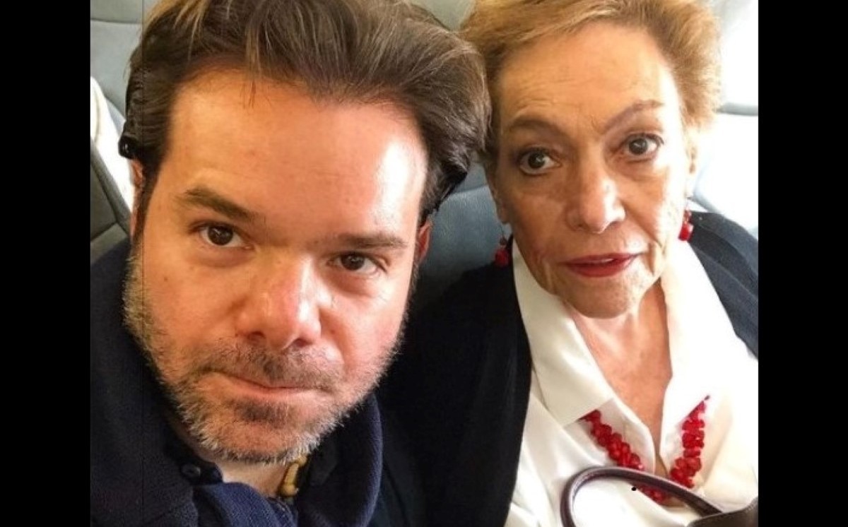 Mauricio Doehner. Muere María Flora Cobián, mamá de directivo de Cemex ...
