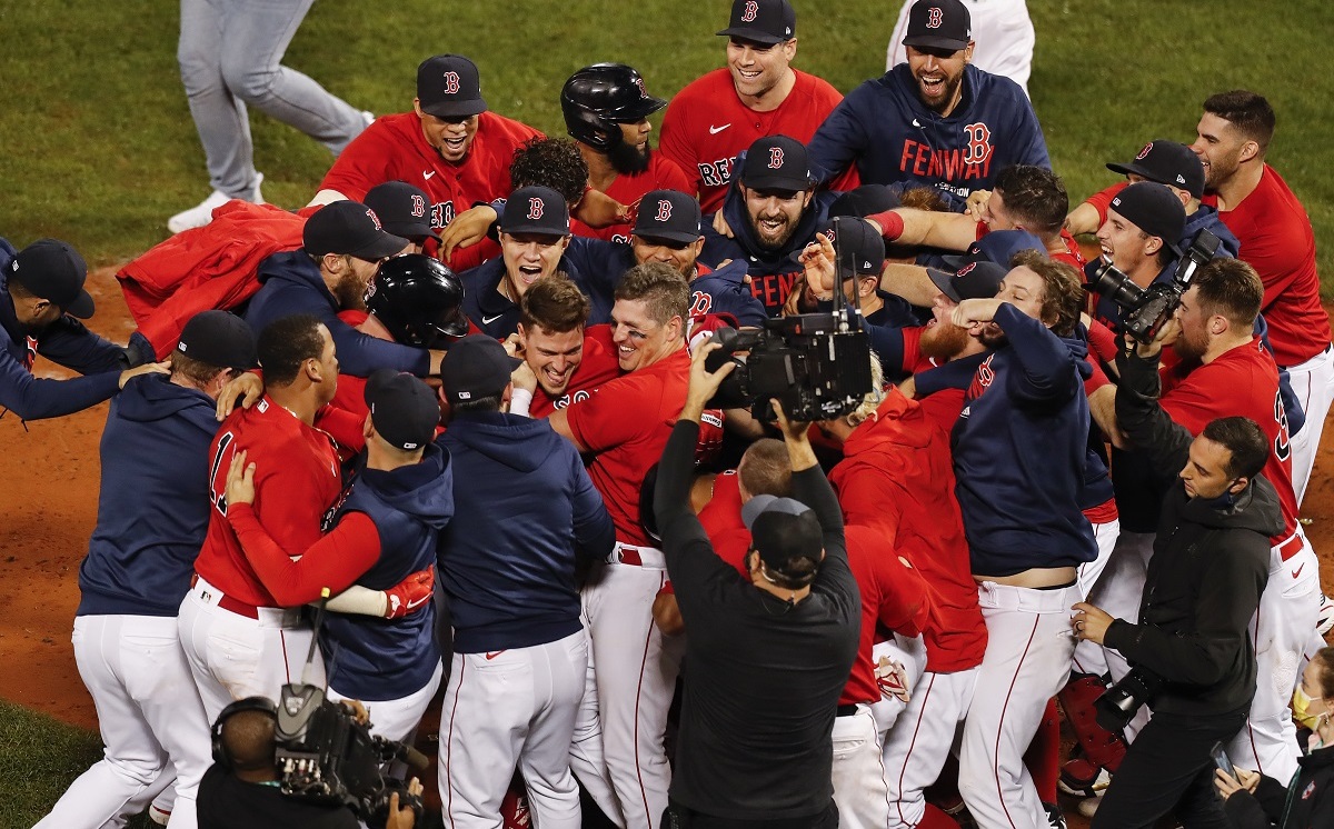 Medias Rojas avanzan a la Serie por el Campeonato de la Liga Americana ...