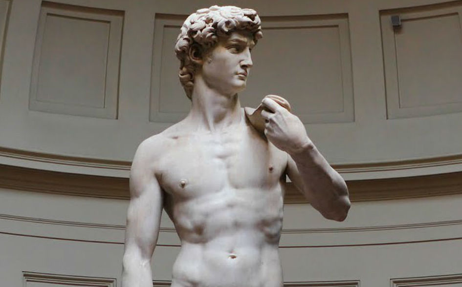 Expo en Dubai muestra sólo la parte superior de David; causa polémica ...