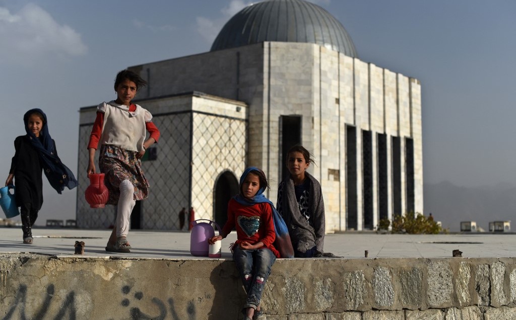 Talibanes ofrecen comida a cambio de trabajo en Afganistán- Grupo Milenio