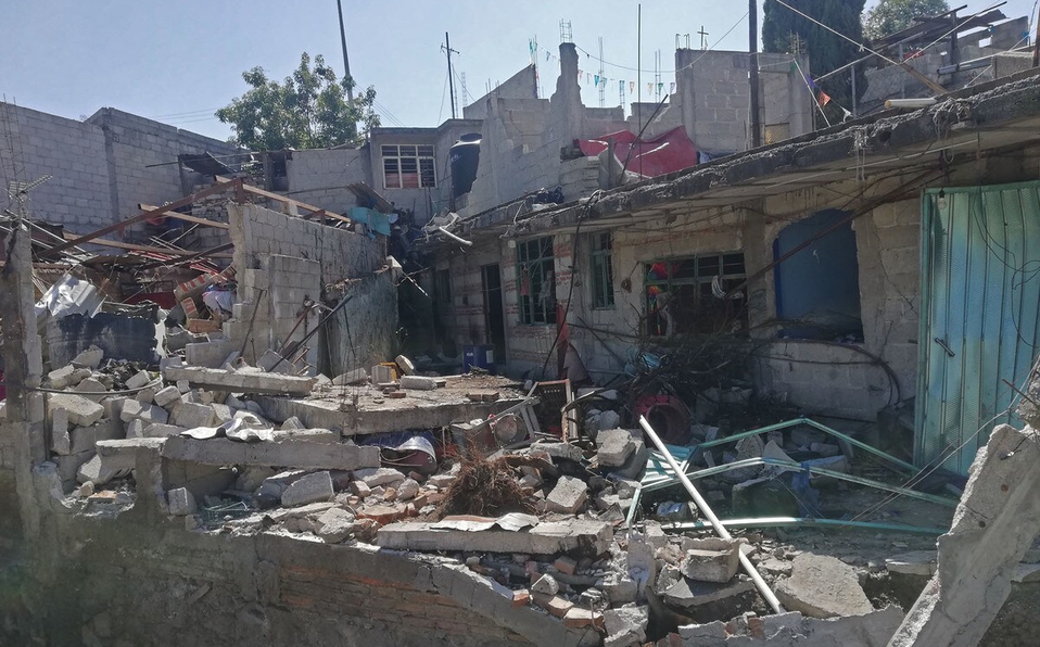 Muere segunda persona por explosión de toma clandestina en Puebla ...