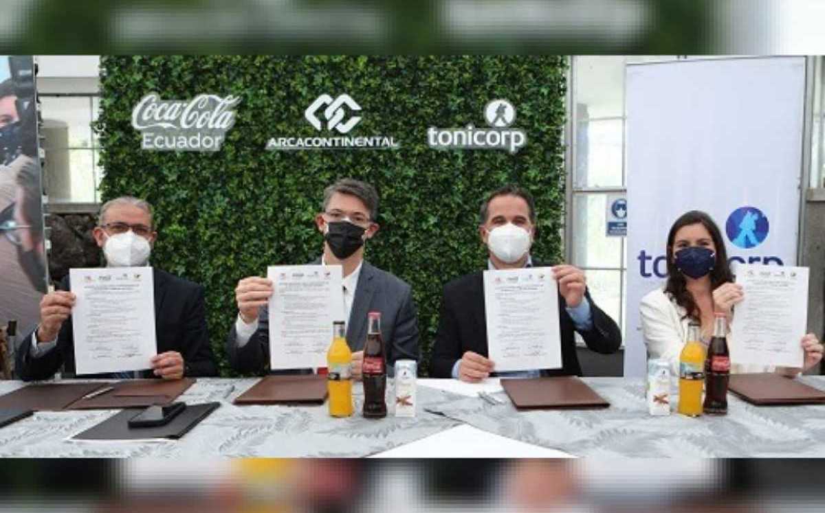 Coca-Cola y Arca Continental acuerdan producción sostenible en Ecuador ...