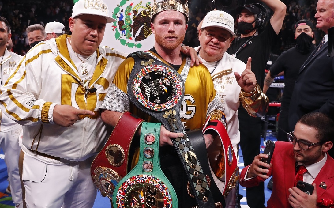 El proceso de realización de cinturón que Canelo Álvarez ganó a Caleb ...