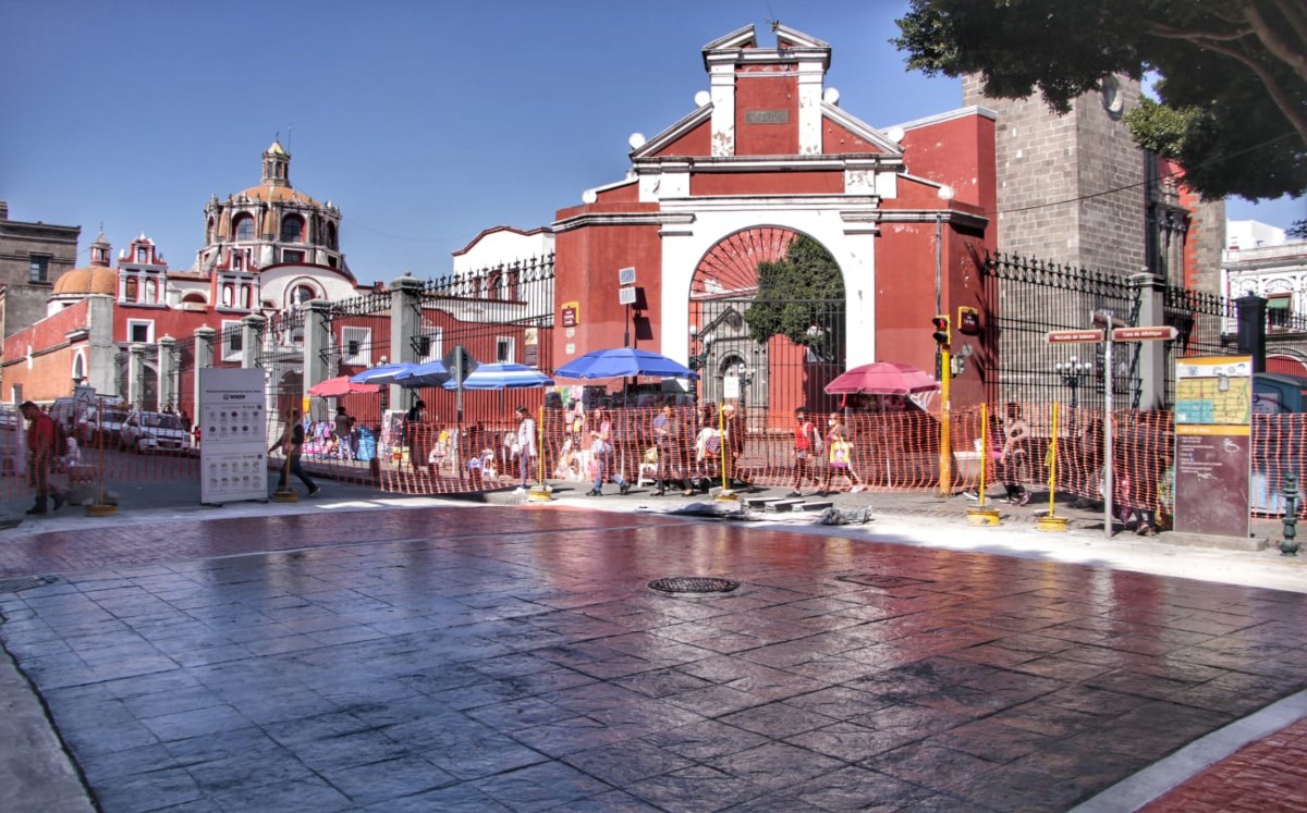 Dignificación de crucero de la 4 Oriente-Poniente en centro de Puebla ...