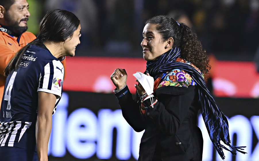 Eva Espejo: Rayadas irá por el bicampeonato de Liga MX Femenil- Grupo ...