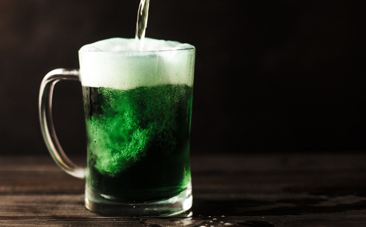 Cerveza verde del Día de San Patricio: Te decimos de qué está hecha ...
