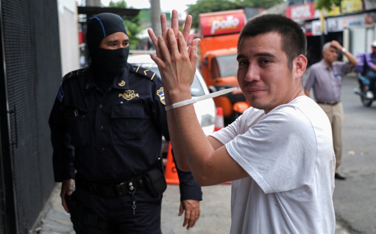 Guerra contra las pandillas en El Salvador deja casi 42 mil detenidos ...