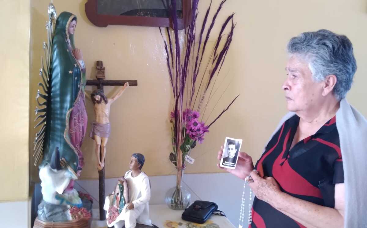 Mujer viaja para pedir al Papa Francisco por desaparecidos en México ...