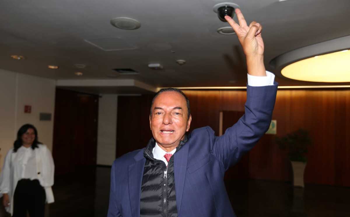 José-Manuel del Río-Virgen regresa al Senado tras-liberación - Grupo ...