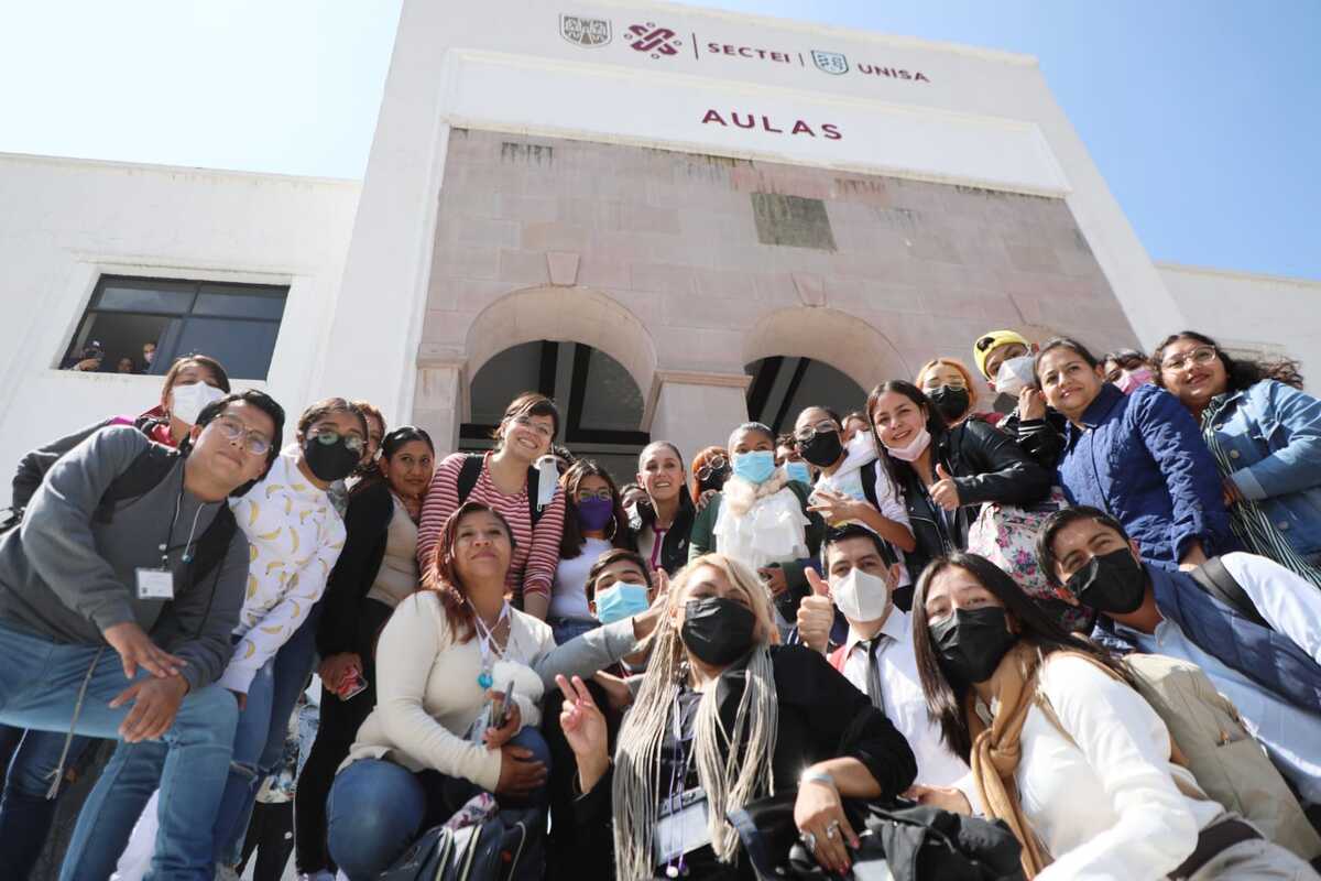 Claudia Sheinbaum visita Unisa y desea feliz regreso a clases- Grupo ...