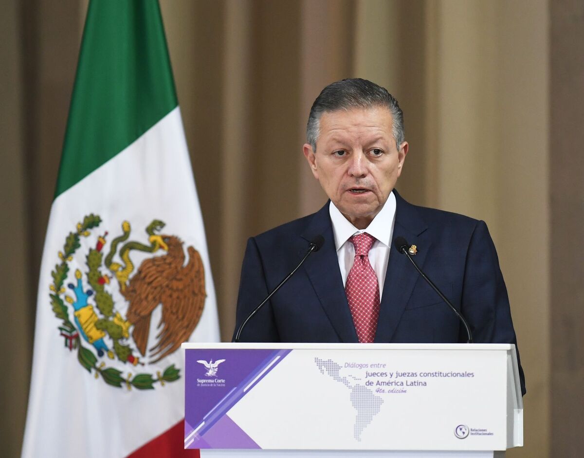 Arturo Zaldívar: Reeducar a jóvenes que crecieron con lenguaje de odio ...