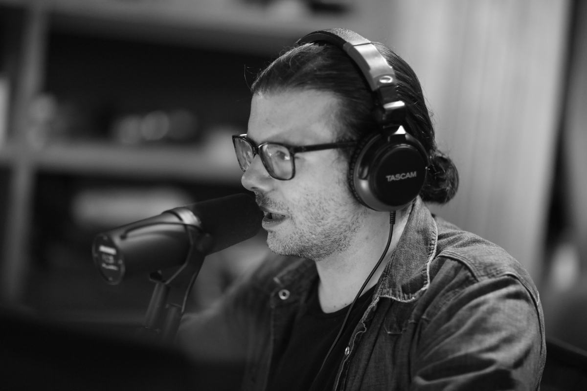 Olallo Rubio estrenó la décima temporada de su pódcast en Madrid- Grupo ...