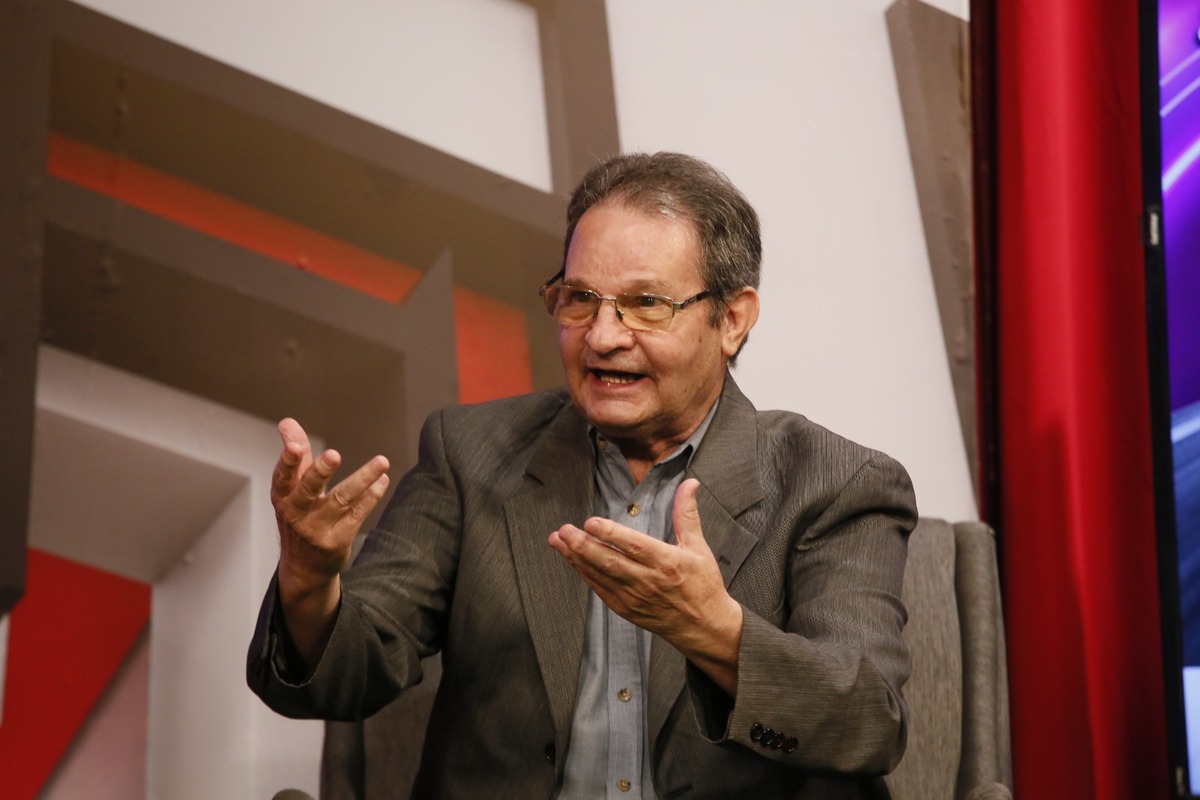 Reconocen a Juan Gómez Junco por sus 35 años de labor periodística ...