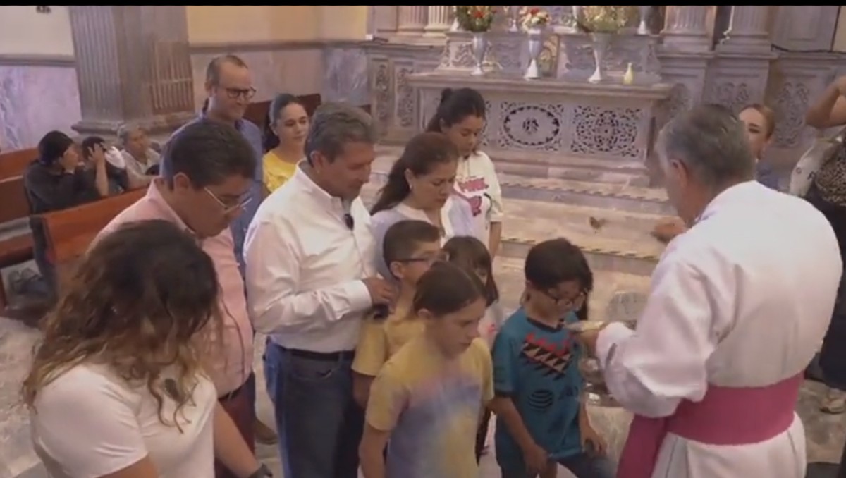 Ricardo Monreal visita al Santo Niño de Atocha en Zacatecas- Grupo Milenio