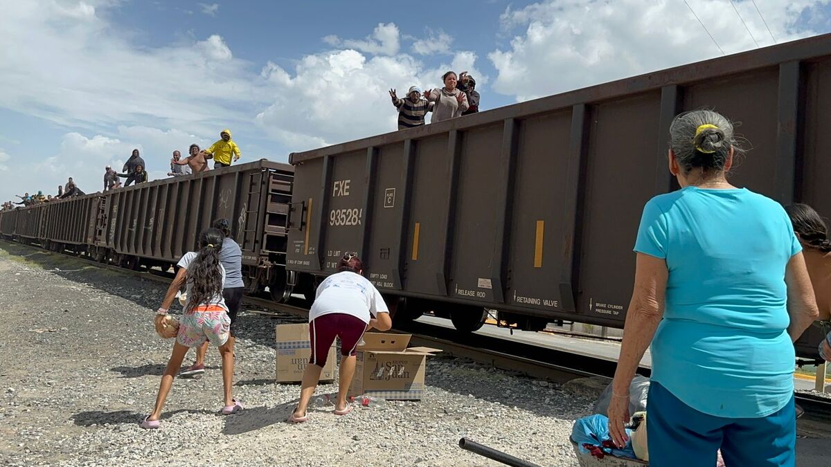 Las Patronas celebran 30 años de apoyar a los migrantes- Grupo Milenio
