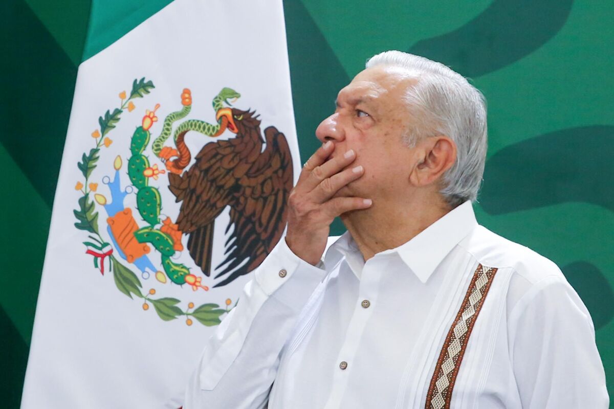 AMLO garantiza que libros de texto serán distribuidos, "quieran o no ...