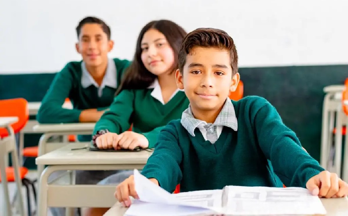 Recuperan 15 mil alumnos que desertaron de sus estudios en León- Grupo ...
