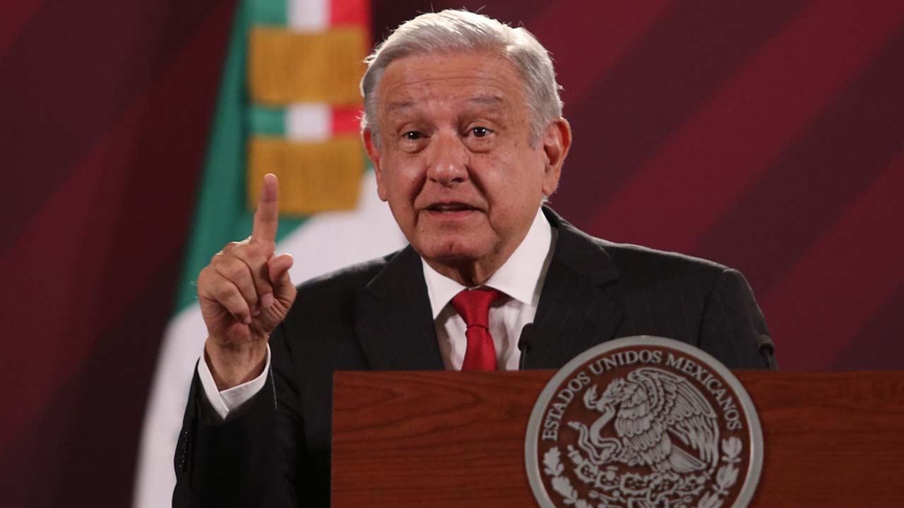 AMLO explica el significado del bastón de mando - Grupo Milenio