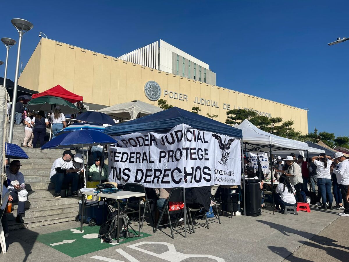 Zapopan. Más de 2 mil trabajadores continúan en paro laboral- Grupo Milenio