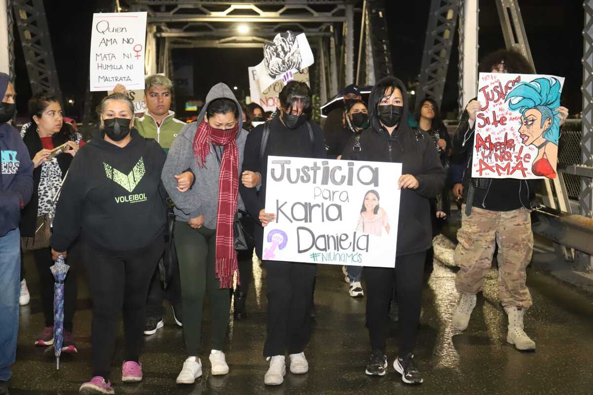 En Torreón, marchan pidiendo justicia por feminicidio de Karla Daniela- Grupo Milenio
