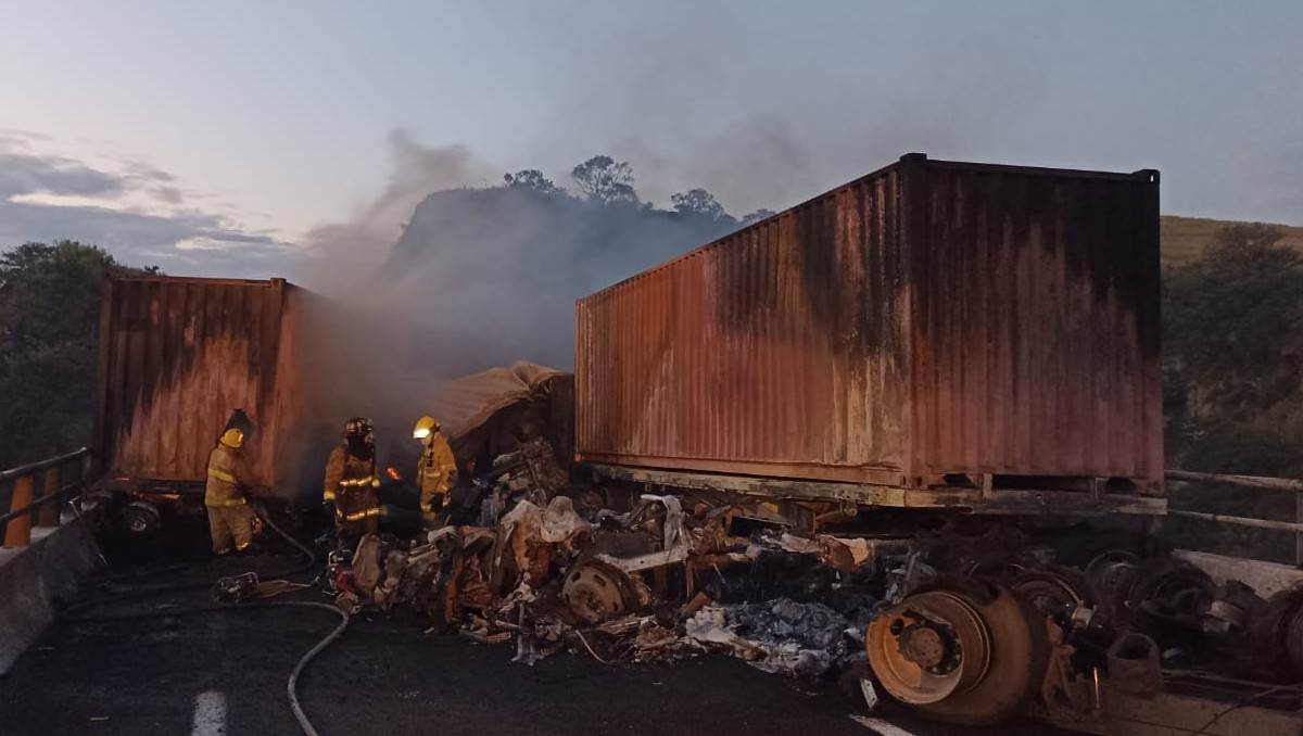 Choque sobre autopista a Colima deja varios muertos en Jalisco- Grupo ...