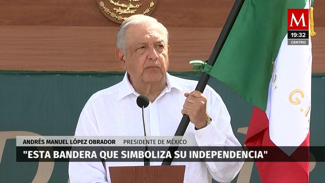 AMLO encabeza ceremonia del Día de la Bandera en Mazatlán- Grupo Milenio