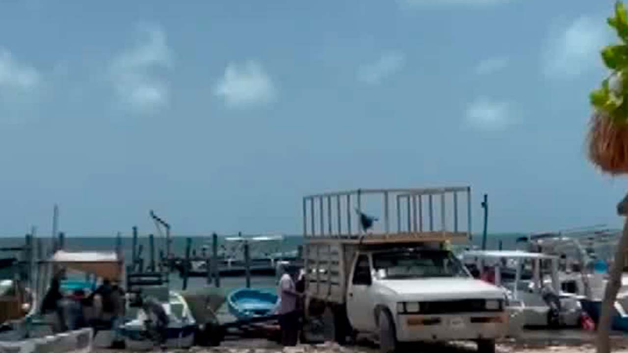 Desalojan zonas vulnerables de QRoo por huracán 'Beryl'- Grupo Milenio