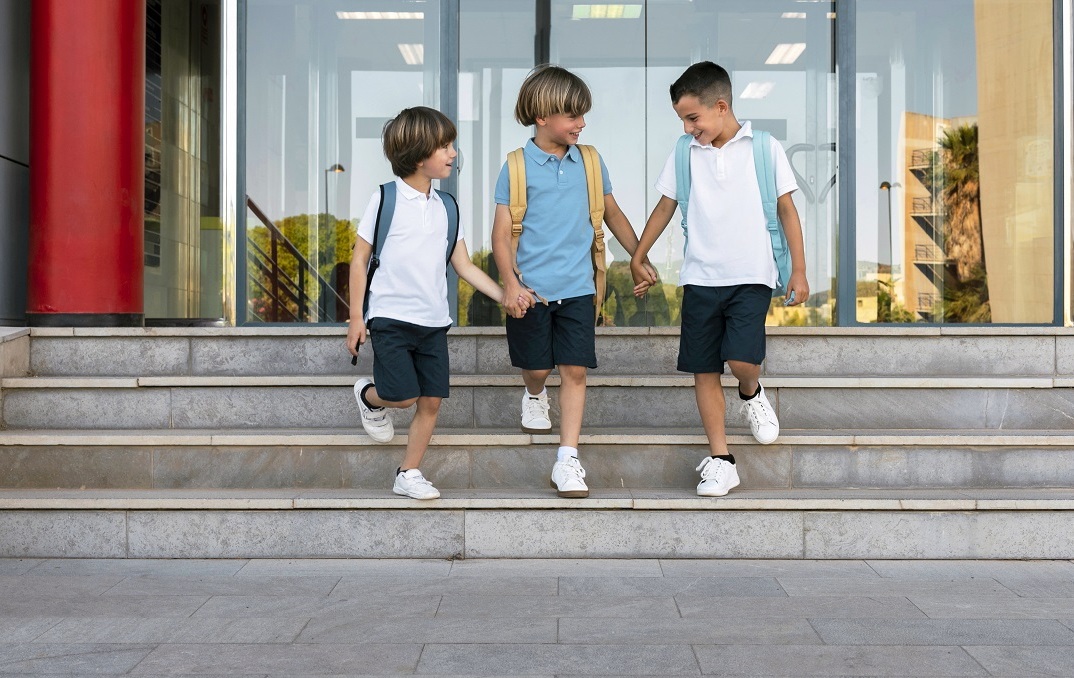 Etapa Escolar PSICOLOGÍA DEL DESARROLLO EN LA EDAD ESCOLAR