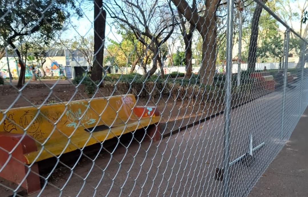Obras en el Parque Rojo afectan a comerciantes; exigen reubicación ...